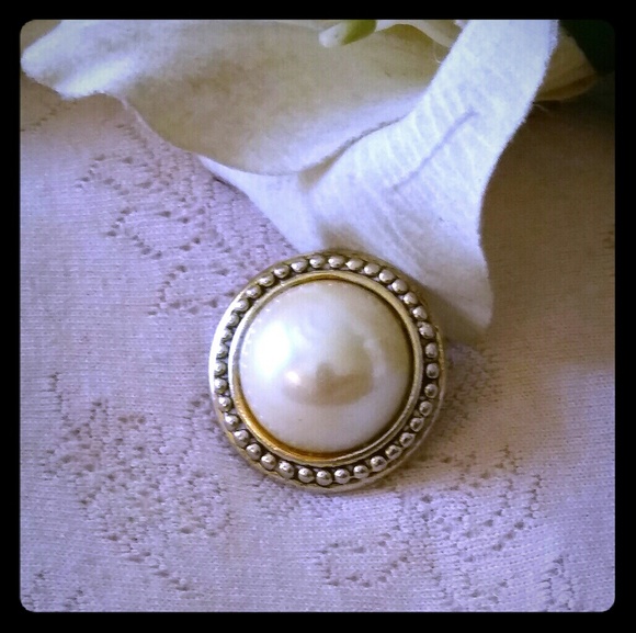 Vintage | Accessories | Vintage Large Round Faux Pearl Button Cover ...